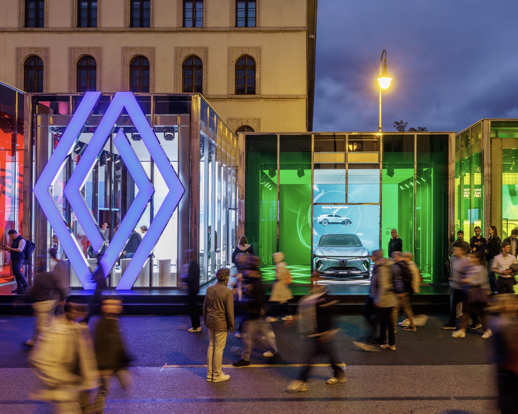 Renault Lights Up Odeonsplatz at IAA 2025 | LONSDALE